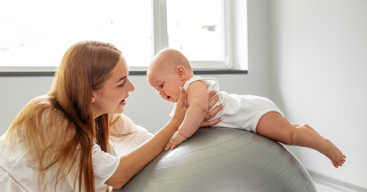 5 Amazing Tummy Time Activities for Stronger Babies - Wellbeing Chemistry